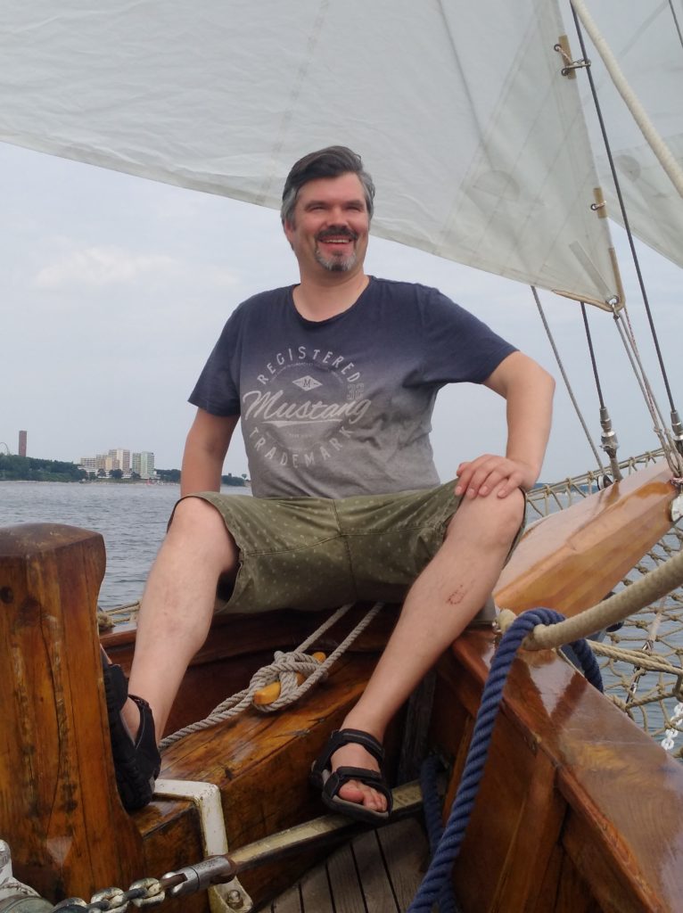 Crew - Sail Your Life